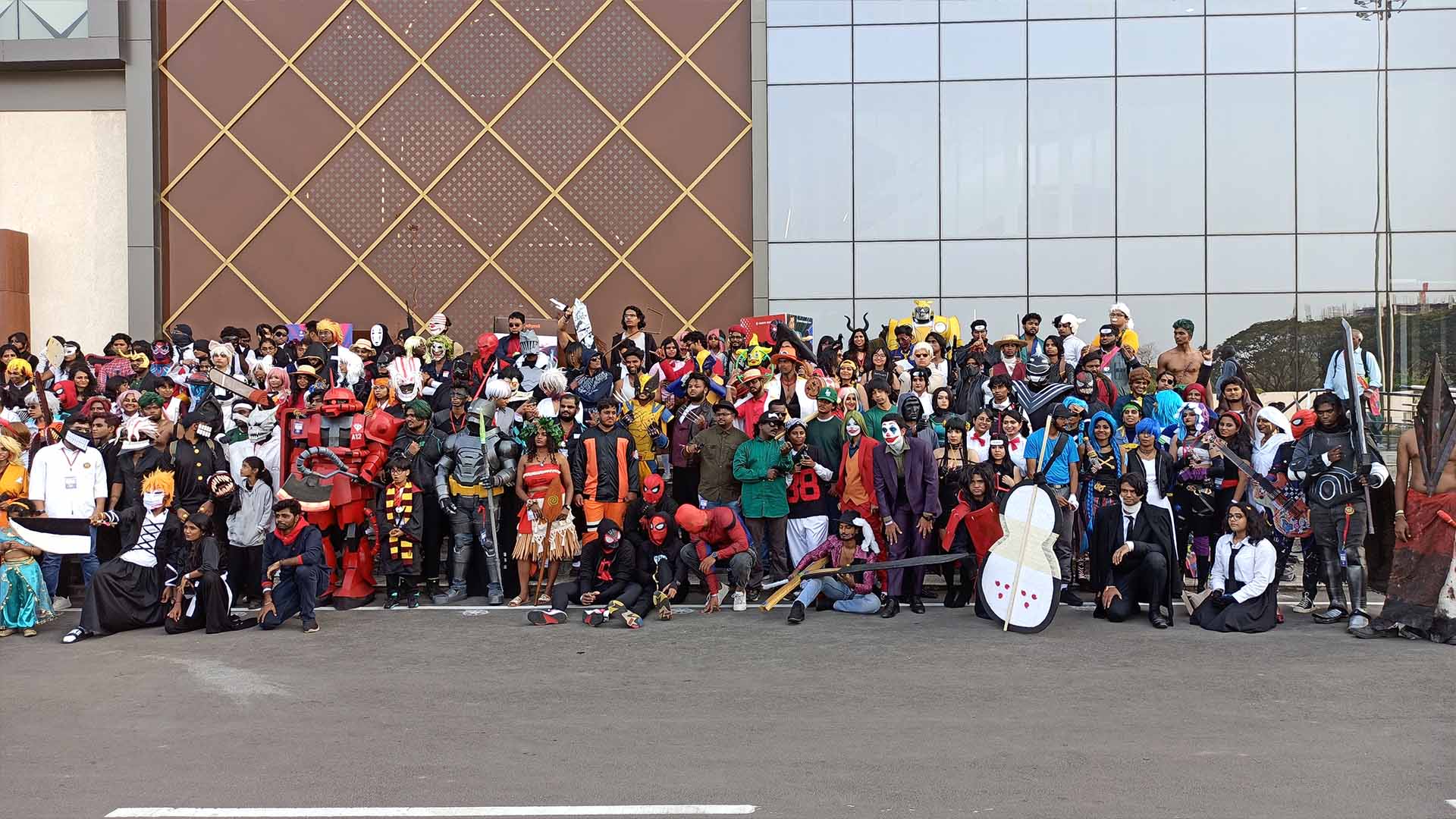 Chennai Comic Con 2025 Opens with High-Energy Cosplay, Gaming & geek ...